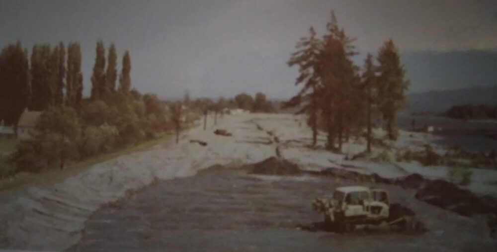 History – Puget Island Diking District